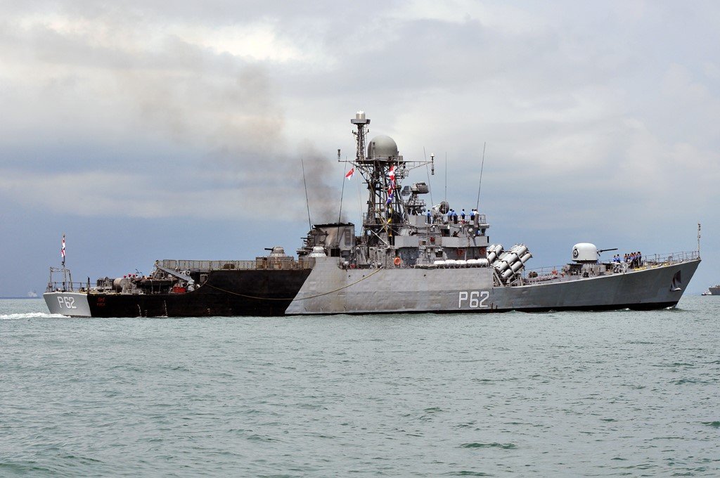 INDIAN NAVY SHIPS AND AIRCRAFT ARRIVE FOR JOINT EXERCISE SLINEX-2018 ...